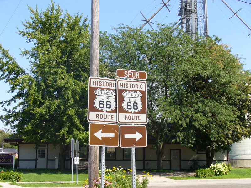 Driving Route 66 - Illinois - One Road at a Time