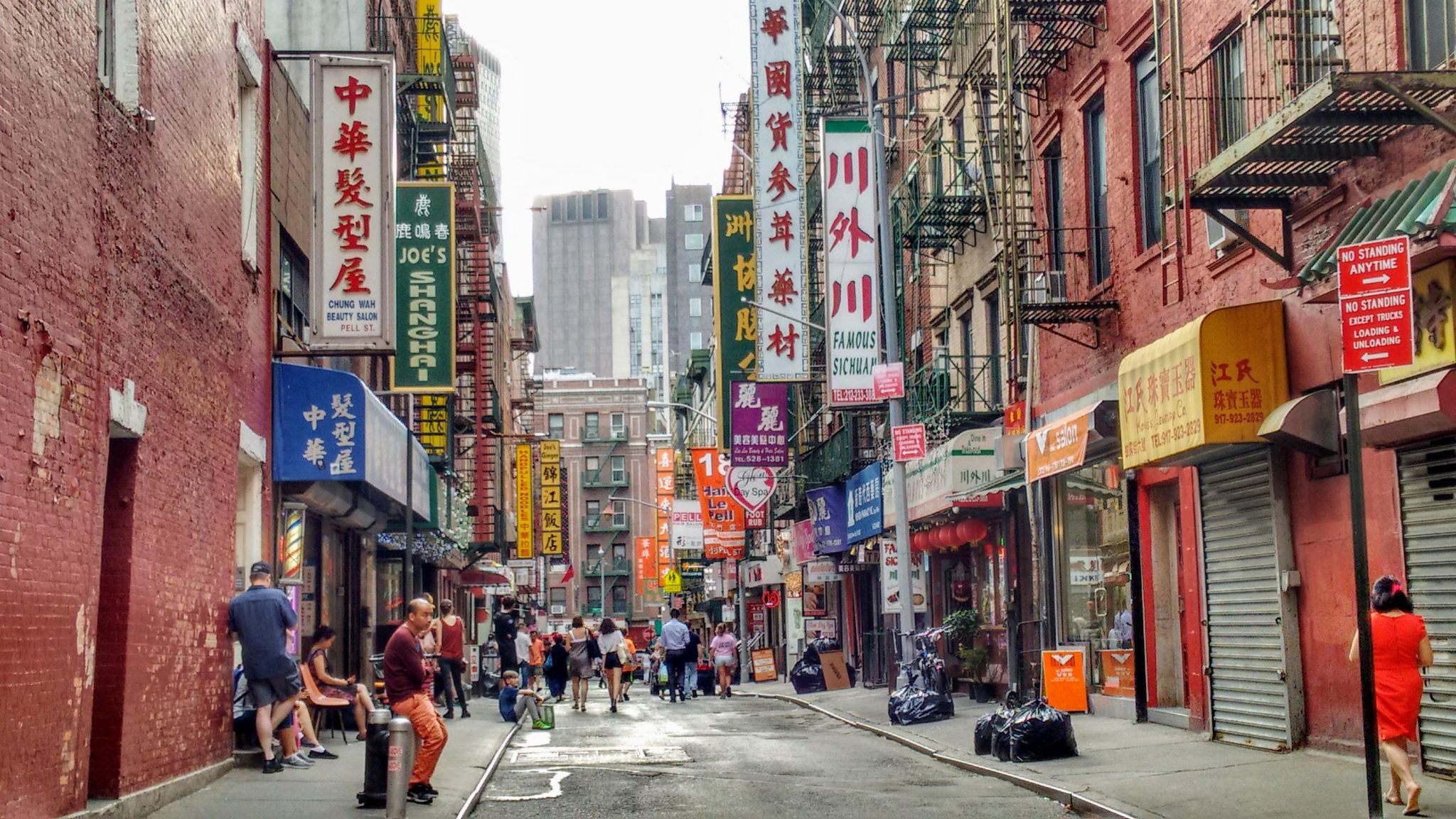 Enjoy the Attractions in Fast-Paced New York City - One Road at a Time